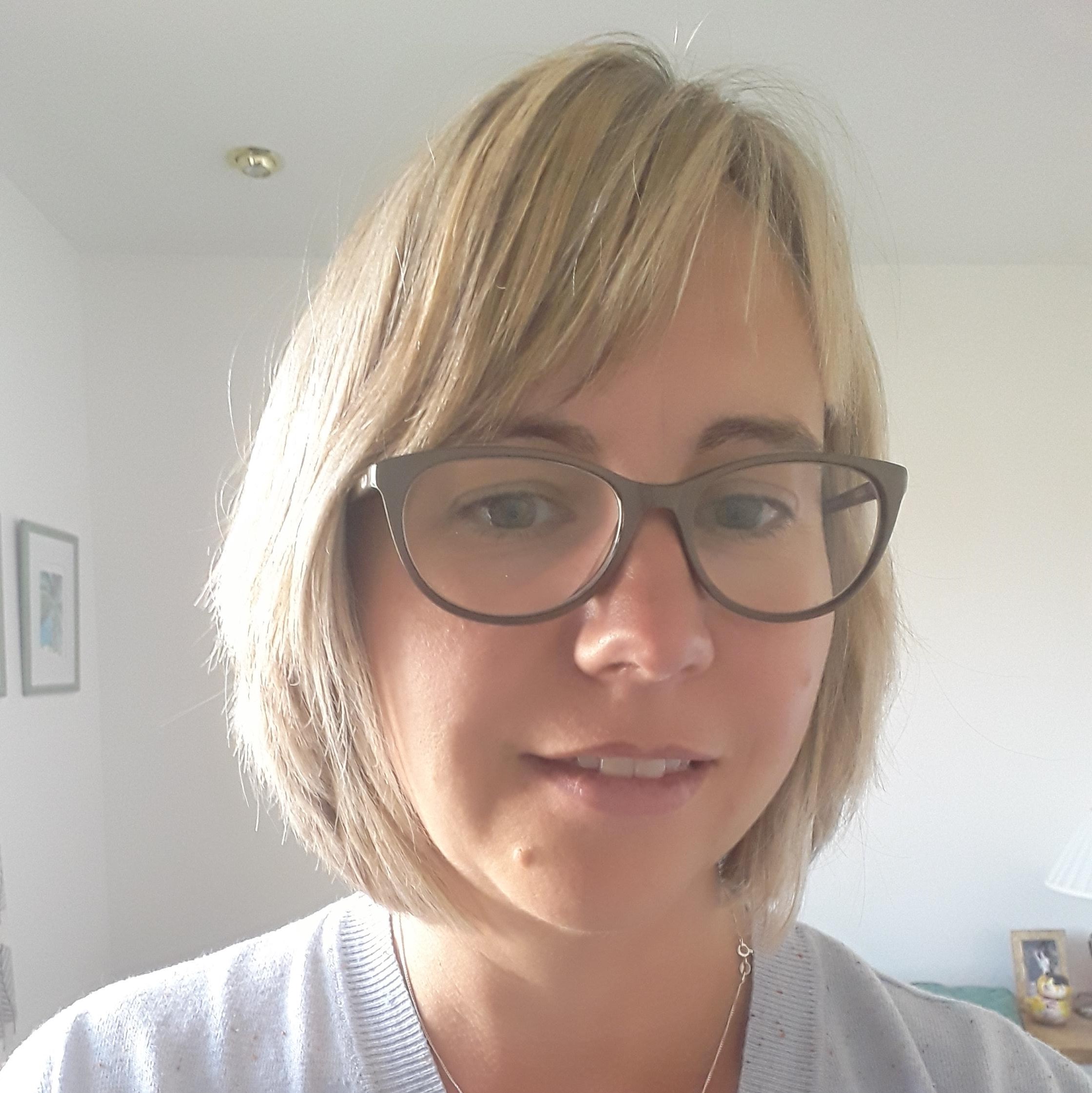 Meet our online secondary tutors ready to help your child achieve success